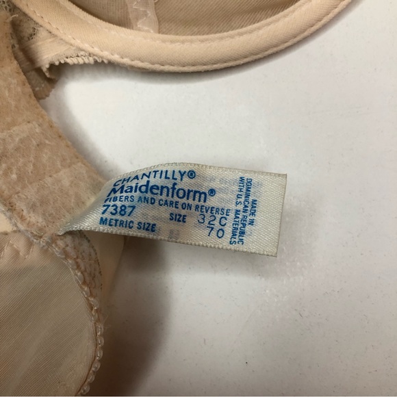 Maidenform | Intimates & Sleepwear | Vintage Maidenform Chantilly Bra ...